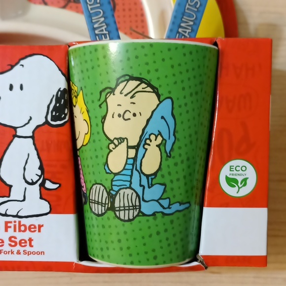 Peanuts | Dining | Peanuts Snoopy 5pc Bamboo Fiber Kids Dinnerware Set ...